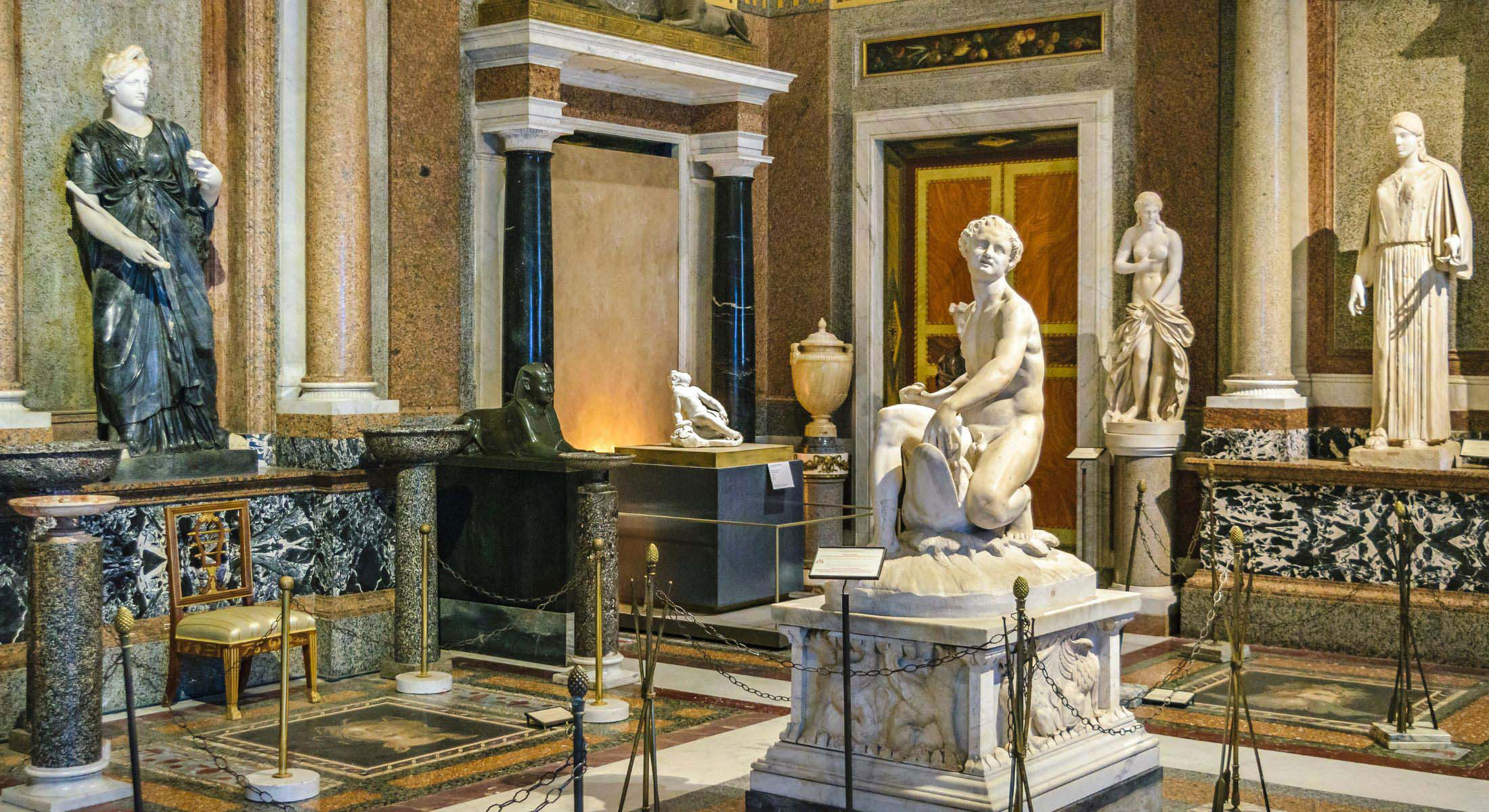 Museums in Rome: Ara Pacis, Bonaparte, Barracco | Hilton Rome